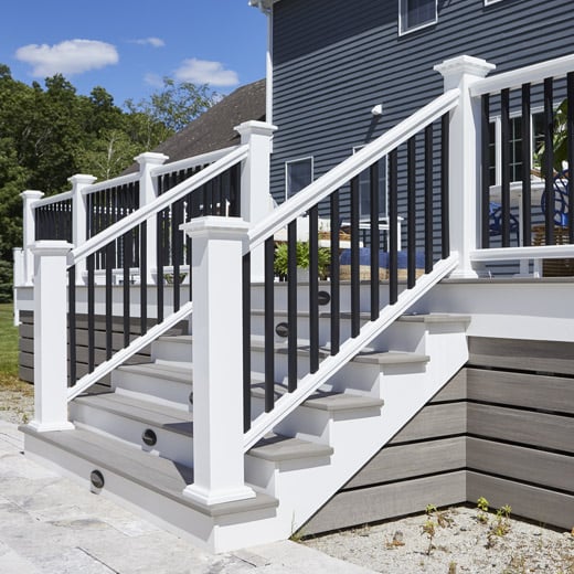 What to Consider When Choosing a Deck Railing